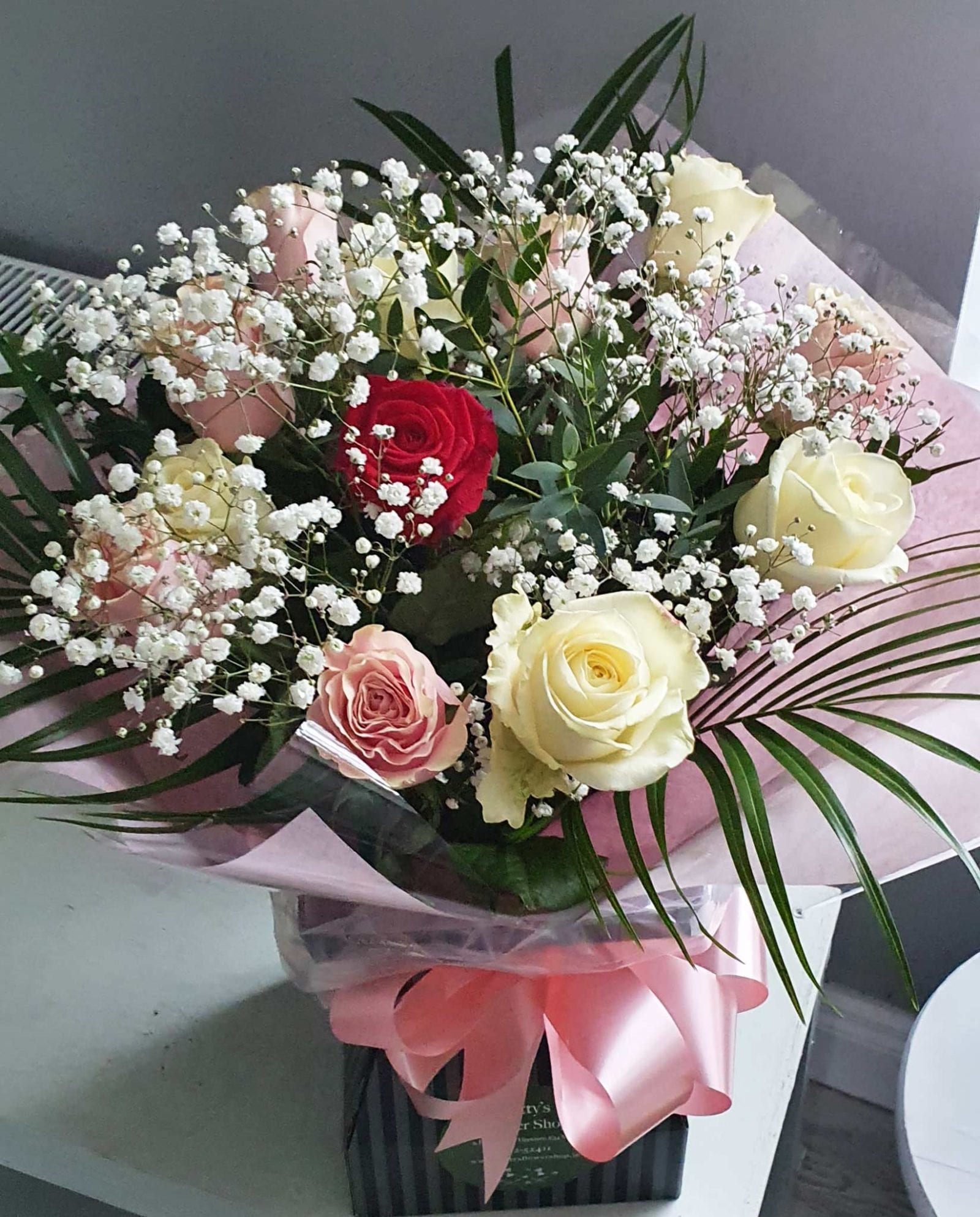 12 Mixed Coloured Roses | Patty's Flowers